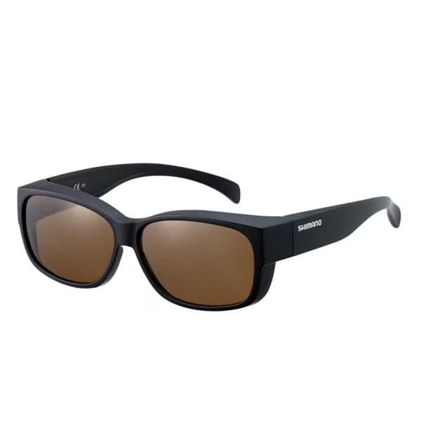 使い慣れた眼鏡をそのまま使用したい方向け。眼鏡の上から着用するオーバーグラスモデルです。偏光グラスをかけることで、地形や潮の流れなど、裸眼では見えない世界が広がります。これにより、釣りに集中することができ、釣果の向上や疲労の軽減が期待できま...