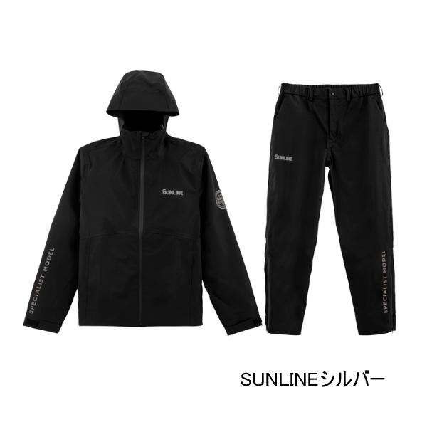 ◆軽量性に優れたレインスーツ。携行時も嵩張りにくく雨が降り出したらサッと羽織れる着心地です。雨対策としては勿論、肌寒い時期の防風ウェアとしても活用可能な一着です。