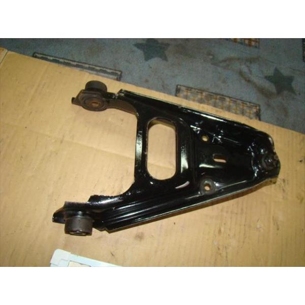 **** 商品説明を必ずご確認ください ****部品管理番号：000021600851720部品名：右Fロアアーム部品区分：リサイクル品管理品番：216008/5172車名：スマート車両タイプ名：3ドアハッチバック通称型式：WME45033...