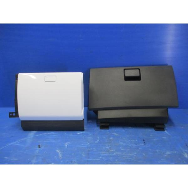 **** 商品説明を必ずご確認ください ****部品管理番号：000022406170210部品名：グローブBOX部品区分：リサイクル品管理品番：224061/7021車名：ハスラー車両タイプ名：5ドアハッチバック通称型式：MR41SHBG...