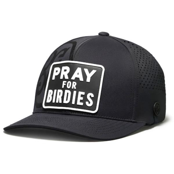 PRAY FOR BIRDIES PATCH PERFORATED DELTA HAT優れた日焼け防止効果で、プレー中の集中力をしっかりキープ。内蔵されたアスレチックスウェットバンドが通気性と快適性を高め、ゴルフだけでなくあらゆるスタイルに...