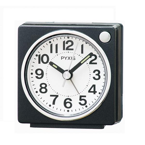 <セイコー目覚時計>ライトつきの小さな目ざまし時計は、シンプルで使いやすさ抜群機能ボリュームアップ電子音アラームスヌーズつきライトスイープセコンド蓄光（時分針）○ プラスチック枠（黒メタリック塗装） 前面：プラスチック○ 65×...