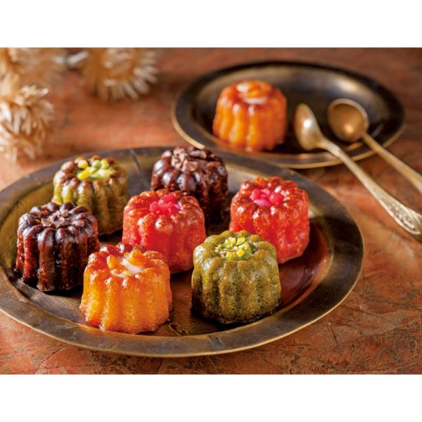 フランスの伝統菓子「カヌレ」を、食べやすいサイズに焼き上げました。一つ一つ丁寧にトッピングした、銀座らしい華やかなスイーツギフトです。カジュアルからフォーマルまで、幅広い用途でお使いいただけます。●商品内容：ショコラ・フランボワーズ・抹茶・...