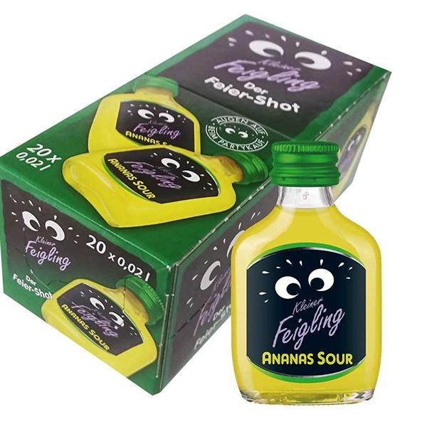 原産国のドイツを始め、ヨーロッパ諸国のクラブシーンで最も人気のあるリキュールブランドの一つです。アウトドアへの持ち出しも楽ちんなので、バーベキューやキャンプ、スポーツ観戦の時のお供としてもおススメです。Kleiner Feigling AN...