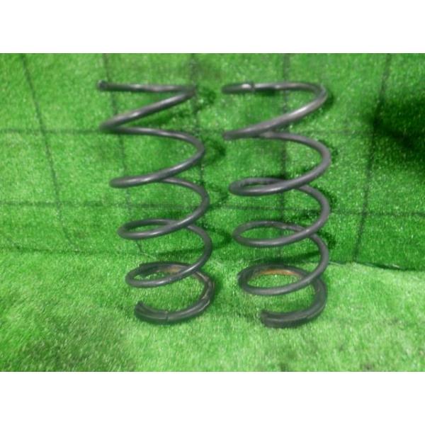 **** 商品説明を必ずご確認ください ****部品管理番号：240307000151400メーカー純正品番：55020-6A01C部品名：Rスプリングセットメーカー代替品番：55020-6A00L部品区分：リサイクル品車名：デイズ車両タイ...