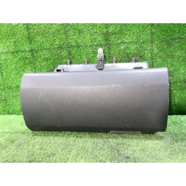 **** 商品説明を必ずご確認ください ****部品管理番号：250306000270211部品名：グローブBOX部品区分：リサイクル品車名：ウェイク車両タイプ名：ケイワゴン通称型式：LA710SGBVZ認定型式：DBA-LA710S年式：...