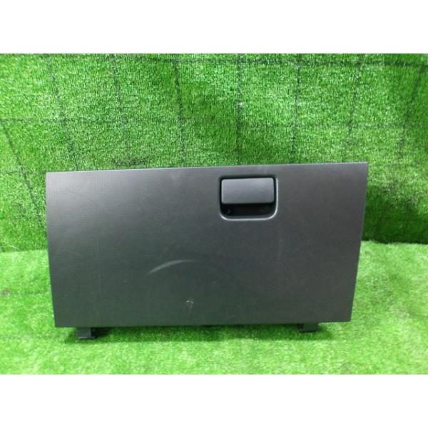 **** 商品説明を必ずご確認ください ****部品管理番号：260530000870210メーカー純正品番：55550-B1100-C0部品名：グローブBOX部品区分：リサイクル品車名：トール車両タイプ名：5ドアハッチバック通称型式：M9...