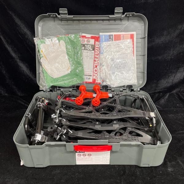 商品特徴国内生産の非金属タイヤチェーン「バイアスロン クイックイージー」。※未走行・試し履きあり基本情報ブランド：カーメイト CARMATE型番：QE15LJAN：4973007794202適合タイヤサイズ215/80R15 (215R15...