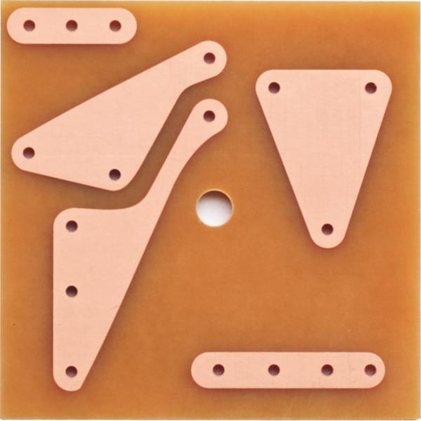 HS トレブル ブースター スタイルのサーキット ボードは、ヴィンテージのプロダクション ボードにさらに近いフェノール基板で作られています。 フェノール ボードは、グラスファイバーの使用が一般的になる前に、多くのビンテージ電子機器に見られま...