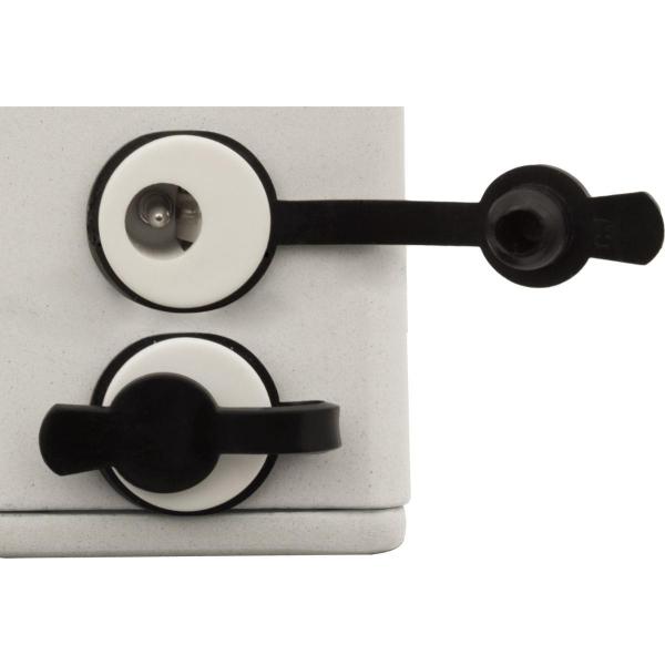 標準サイズのDC電源ジャック用のダストカバー。 このカバーは取り付けが簡単で、このスタイルのDCジャックを使用してエフェクトペダルやその他の電子機器の電源ジャックを保護するのに役立ちます。 ジャックは別売りです。