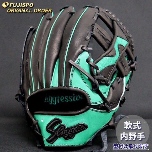 メーカー：久保田スラッガー (KUBOTA SLUGGER)品名：久保田スラッガー 軟式 オーダーグラブ品番：SL2604X098509C194210■ポジション内野手用■カラー一般軟式用カラー本体：ブラック×エメラルドヘリ革：ブラック紐：...