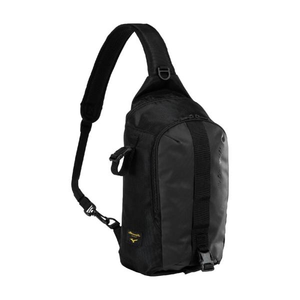 カジュアルな顔の高機能ボディバッグ■カラー09：ブラック■サイズL19×W12×H36cm■容量約7L■商品重量約330g■素材ポリエステル(裏加工PU)※商品の色はブラウザやお使いのモニターの仕様、設定により実際の商品と異なる場合がありま...