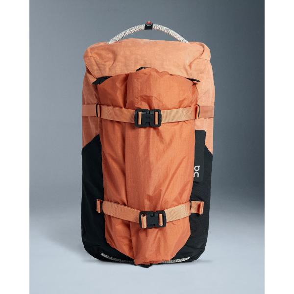 スピードパック24Lエリート：必需品をスマートに収納できる上質なバックパック。ノートPC用コンパートメント、パッド入りショルダーストラップ、拡張可能な外ポケットを備えています。スピードパック24L エリート：必需品を スマートに収納できる上...