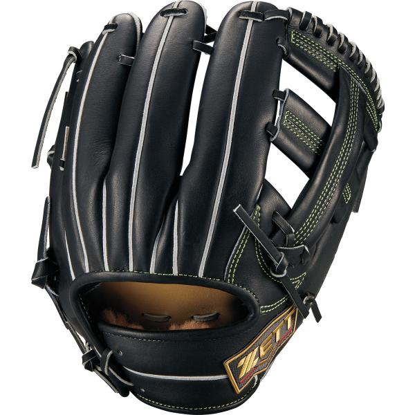 軽量で耐久性の高い国産牛レザーに上質な天然ウール芯を用いた本格仕様。表平裏に当て革補強を施し捕球面の張りとしっかり感にこだわったプロステイタスSEシリーズ。刺繍風ウェルダーラベル、ブラウン色ムートン、平裏カラー替えなどSEシリーズ特別仕様モ...