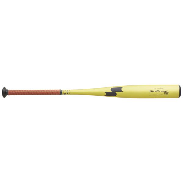 2024年開始の高校野球新基準に対応した、スカイフライト NSR。粘りのある金属「J2014」を使用し、バットに乗せる・乗せて運ぶ感覚で飛ばすプレーヤー向き。バットにボールが食いつく感触を味わうことができます。グリップは太めで振りやすい設計...