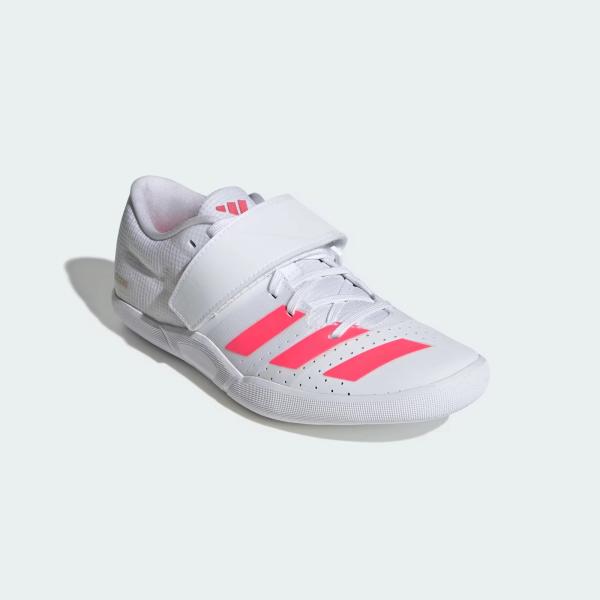 サークルで主導権を握るための一足、Adizero Throws Shoes。回転動作において、安定性とサポートを求めるアスリート向けにデザインされたモデル。アディダスは大胆なデザインとパフォーマンスを兼ね備え、陸上競技の投手から信頼を集める...