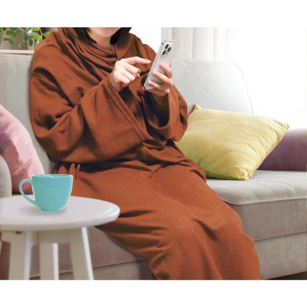 着るだけであったかいふんわりホットブランケット■商品型番:HAC3328 (2553181)着るだけであったかいふんわりホットブランケットやわらかく肌ざわりの良いフリース生地で、さむーい冬場の部屋着にピッタリ！●袖付きフリーサイズで男女兼用...