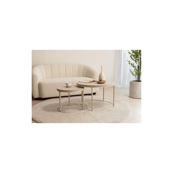 離島への配送は、致しておりません。空間に合わせて使う、ミニマルな機能美すっきりとした細身のフレームに、マットな質感の天板を組み合わせたネストテーブルです。やわらかで優しい印象の「ラウンド」と、洗練された雰囲気の「スクエア」をご用意。お部屋の...