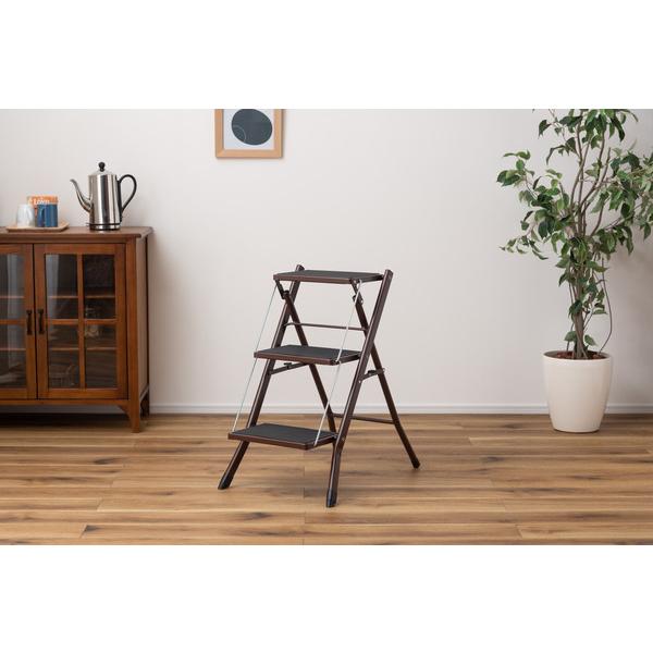 メーカー直送となります。離島への配送は致しておりません。離島は、配送不可となります。  人気のステップ台に3段バージョンが登場しました。踏み台としてはもちろん、ディスプレイ台や簡易チェアとしても活躍してくれます。折りたたみが可能なので、使わ...