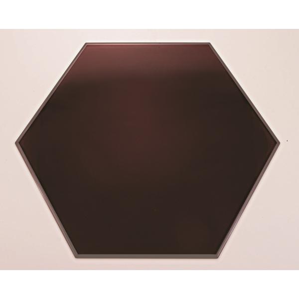 39cm六角プレート 溜SH塗/黒乾漆塗は、オシャレな樹脂製マットです。食卓が華やぐデザインです。材質のABS樹脂製は衝撃に強く割れにくく耐久性に優れています。●サイズ：450×390×4ｍｍ●材質：ABS樹脂●温度：60℃（食器洗浄機不可...