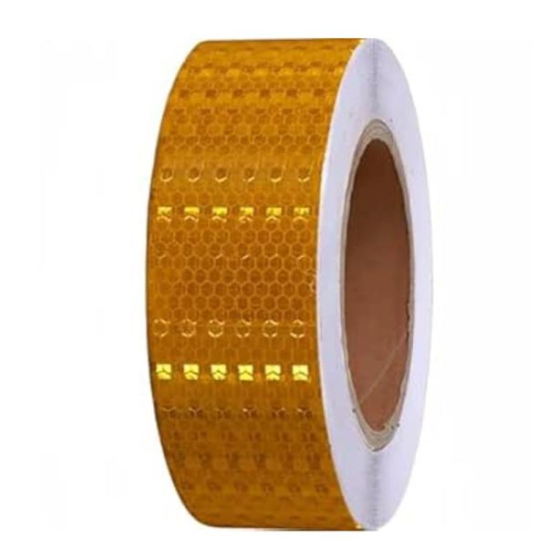 【商品詳細】 テープ長さ：約25m テープ幅：約5cm、素材：PVC ※高輝度反射テープは、暗闇でも強力な反射力を発揮し、夜間の安全性を確保します。駐車場や道路のラインマーキング、車両、バイク、自転車、ヘルメット、ランドセル、郵便箱、フェン...