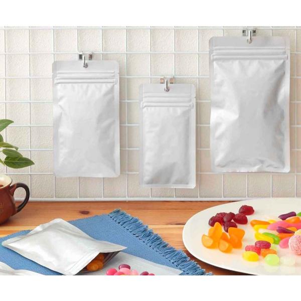 サイズ[mm]:チャック上32・チャック下170x袋幅120入数:50枚・構成:PET12/PE15/AL7/PE15/PE40日本製・色：シルバー・切込付き 吊り下げタイプでディスプレイ効果は抜群です。健康食品、乾燥農産加工品、乾燥水産加...