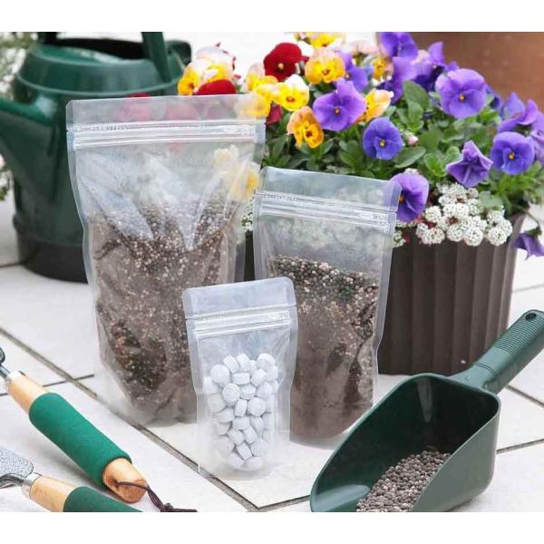 サイズ[mm]:チャック上35+チャック下100x袋幅80（ガゼット幅25）入数:50枚入概算内容量:70cc（およその目安として下さい。重量を保証するものではありません）概算重量：2.80g/枚・材質：NY15/PE80冷凍可。開封後も袋...