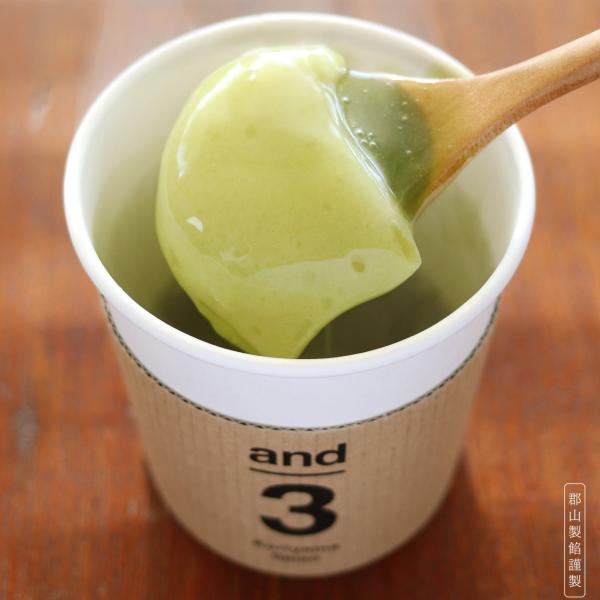 和菓子屋のあんこを作るあんこ屋 郡山製餡のこだわりが詰まったおしるこです。あんことお餅を容器に入れたらレンジで温めるだけ！さらりとしたなめらかなこしあんの優しい甘さが寒い季節にピッタリです。※10月から3月季節限定商品 ◆商品内容：抹茶おし...