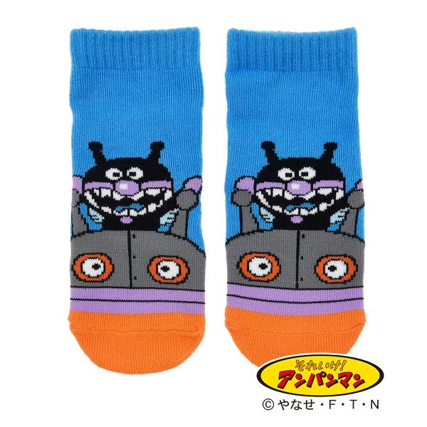 「アンパンマン」の仲間たちをあしらった足元をキュートに飾るソックスが登場。使い勝手がよく、デイリーに活躍するクルー丈を採用しました。すべり止めが付いているので、元気に走り回るアクティブなお子さまにも◎ ※商品画像は、お客様のお使いのモニター...