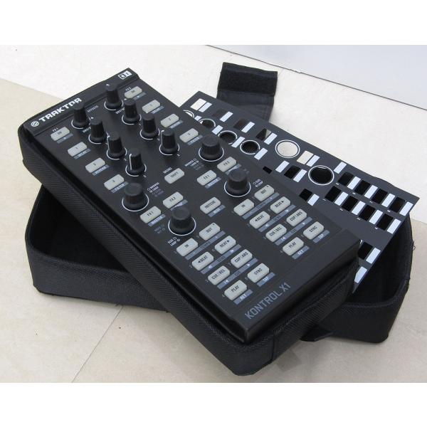 □メーカー：NATIVE INSTRUMENTS/ネイティブ・インストゥルメンツ□商品名：DJコントローラー□型　番：TRAKTOR KONTROL X1□動　作通電のみ確認しております。※USBケーブルにてPCと接続し、接続時にのみ本体全...