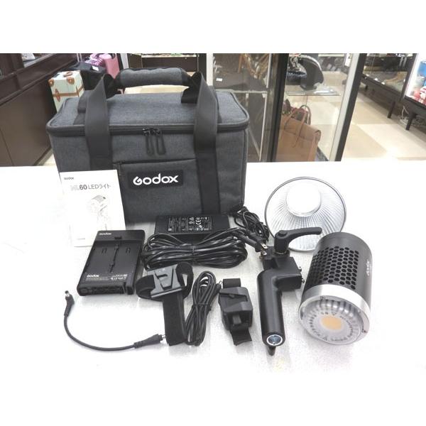 □メーカー：Godox/ゴドックス□商品名：Godox ゴドックス 撮影用 LEDライト ML60 撮影機材 COBライト ビデオライト□型　番：ML60□サイズ：約145×88×8mm□カラー：ブラック×シルバー□仕　様：●電源：ACアダ...