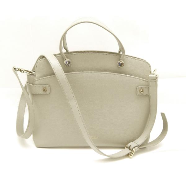 □メーカー：FURLA/フルラ□商品名：AGATA 2WAYハンドバッグ□型　番：890647□カラー：グレージュ□仕　様：素材 レザーサイズ W約32cm x H約29cm x D約11.5cmハンドル：約31cmショルダー：約120cm...
