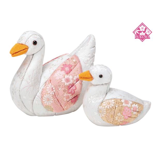 こちらの商品はメーカー取り寄せ商品です。出荷まで７日〜１０日お待ち頂きます。動物・他の木目込み材料です。完成品ではございません。ご自分で製作して頂きます。当店の木目込み材料は、すべて型紙付ですので布の採寸が簡単に行えます。また、商品のお写真...