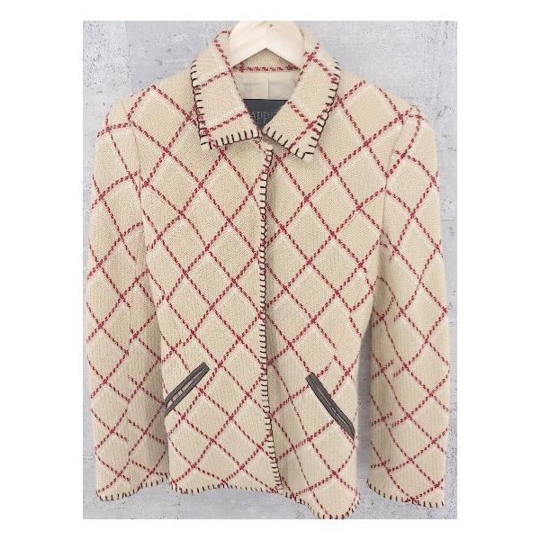 管理番号： 100279932494620220819ベースW1/採萌コタ星付属品： 無素材： 画像参照色： アイボリー レッドサイズ： 2梱包サイズ： 通常採寸サイズ： 着丈：59.5cm　肩幅：38cm　身幅：40.5cm　袖丈：59cm