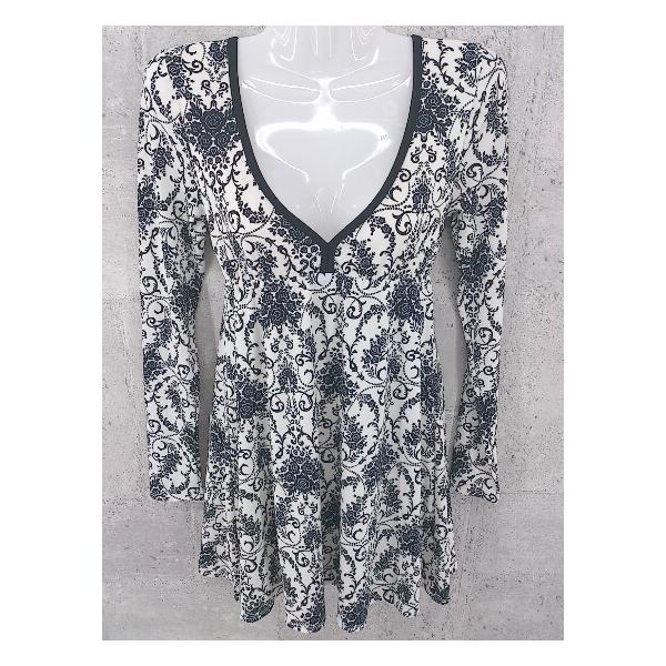 管理番号： 100280092275820240729ベースW825/野付属品： 無素材： 画像参照色： ベージュ　ブラックサイズ： 表記なし梱包サイズ： 通常付属品： 無採寸サイズ： 通常