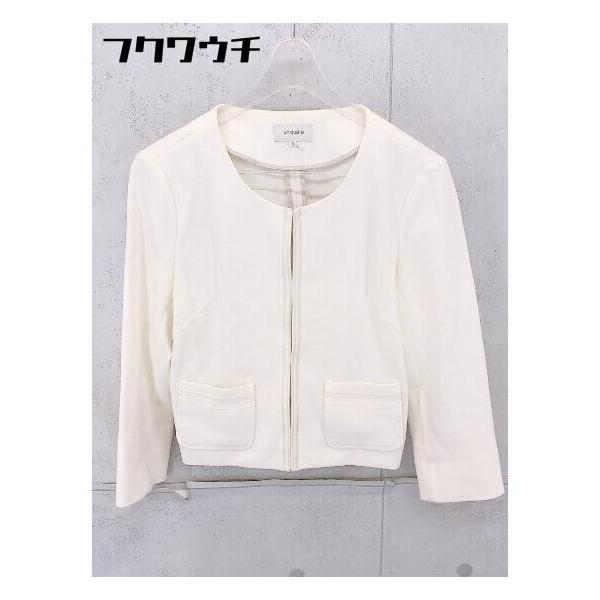 管理番号： 110309001999620210320ベースW76/大付属品： 無<br/>シミの様な汚れあり。素材： 画像参照色： アイボリー系サイズ： サイズ9梱包サイズ： 通常採寸サイズ： 着丈：約42cm　肩幅：約37c...