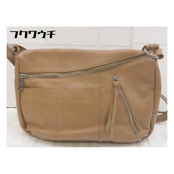 管理番号： 110617001091320241015ベースB22/横付属品： 無<br> 所々に汚れあり。素材： レザー系色： キャメルサイズ： 0梱包サイズ： 通常付属品： 無<br> 所々に汚れあり。採寸サイズ...