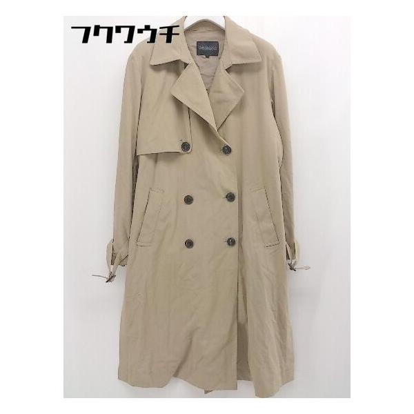 管理番号： 110826000324920210903ベースW59/横付属品： ウエストベルト　　　　 襟内側に黄ばみあり。　　　　 表面と右袖に汚れあり。素材： 画像参照色： ベージュサイズ： サイズ M梱包サイズ： 大採寸サイズ： 着丈...