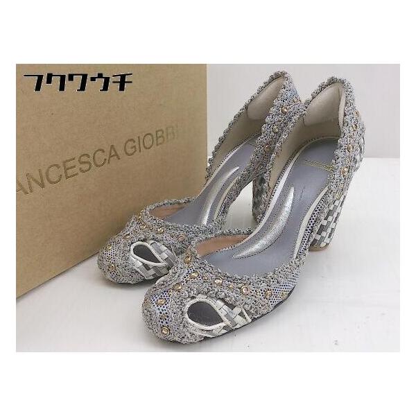 管理番号： 110909000301020210929ベースS39/長付属品： 箱　　　　 やや擦れ、薄汚れあり素材： レザー系 ストロー系/ラバーソール後付けあり色： シルバーサイズ： サイズ34梱包サイズ： 通常採寸サイズ： 底長：-c...