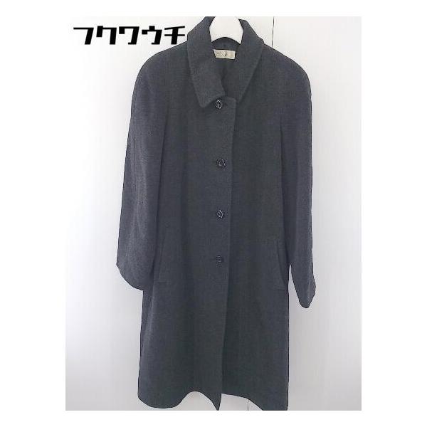 管理番号： 111216000509820211224ベースW706/成付属品： 無　　　　 襟の部分に付属品がついていたと思われるボタンがありますが欠品していますのでご了承ください。素材： 画像参照色： グレー系サイズ： サイズM梱包サイ...