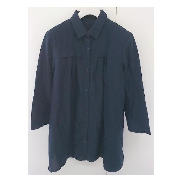 管理番号： 120322000326720220326ベースW203/李付属品： 無　　　　 首周りに多少の汚れあり。素材： 画像参照色： ネイビーサイズ： サイズM梱包サイズ： 通常採寸サイズ： 着丈：約75cm　肩幅：約38cm　身幅：...