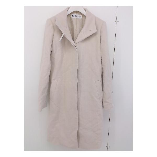 管理番号： 120422000283020220504ベースW376/横付属品： 無　　　　 使用感あり。素材： 画像参照色： ライトベージュサイズ： サイズ S梱包サイズ： 通常採寸サイズ： 着丈：約89cm　肩幅：約39cm　身幅：約5...