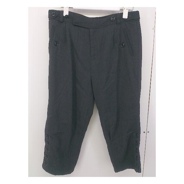 管理番号： 120502000642420241018ベースW318/菅付属品： 無<br>股裏地部分にほつれあり。素材： 表記なし色： グレーサイズ： 表記なし梱包サイズ： 通常付属品： 無<br>股裏地部分にほつ...