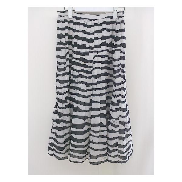 管理番号： 120607001066920220701ベースW61/山付属品： 無　　　　 所々にシミの様な汚れあり。素材： 画像参照色： ホワイト ブラックサイズ： サイズ40梱包サイズ： 通常採寸サイズ： 総丈：約77cm　ウエスト：約...