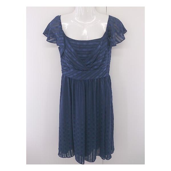 管理番号： 120629000063120220705ベースW425/菅付属品： 無素材： 画像参照色： ネイビーサイズ： サイズ38梱包サイズ： 通常採寸サイズ： 総丈：約93cm　肩幅：-cm　身幅：約37cm　ウエスト：約33cm　袖...