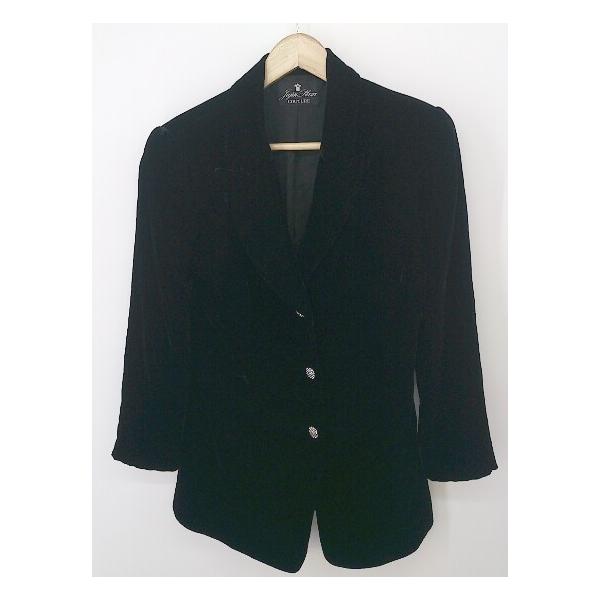 管理番号： 120822001192220220915ベースW/伊採寸コタ付属品： 無素材： 画像参照色： ブラックサイズ： 表記なし梱包サイズ： 通常採寸サイズ： 着丈：約74cm　肩幅：約42cm　身幅：約47cm　袖丈：約55cm