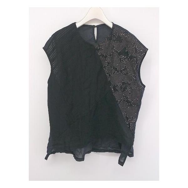 管理番号： 120907000098220230224ベースW1/村付属品： 無　　　　 胸部に小さな汚れあり。　　　　 透け感あり。素材： 画像参照色： ブラックサイズ： サイズ38梱包サイズ： 通常採寸サイズ： 着丈：約66cm　肩幅：...