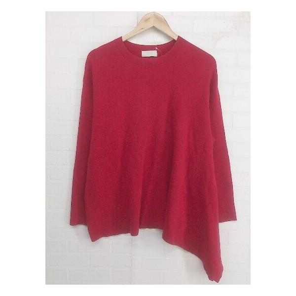 管理番号： 120908000754420230224ベースW543/菅付属品： 無　　　　 正面上部に穴あり。　　　　 首周りや袖口に汚れあり。素材： 画像参照色： レッドサイズ： サイズF梱包サイズ： 通常採寸サイズ： 着丈：約69cm...