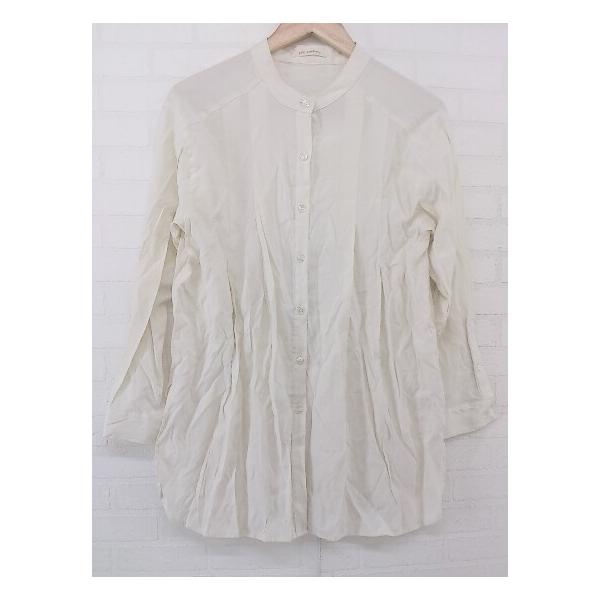 管理番号： 121012000907720240919ベースW559/長付属品： 無<br>所々に黄ばみのような汚れ、変色あり。<br>正面右袖に汚れのようなものあり。素材： 画像参照色： ライトベージュ系サイズ： ...