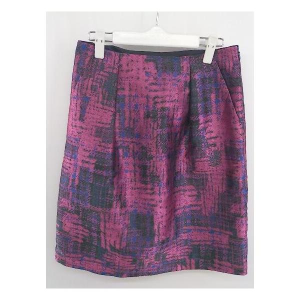 管理番号： 121019000439220230602ベースW129/山付属品： 無　　　　 光沢のある商品です。素材： 画像参照色： ピンク ブラック パープルサイズ： サイズ40梱包サイズ： 通常採寸サイズ： 総丈：約55cm　ウエスト...